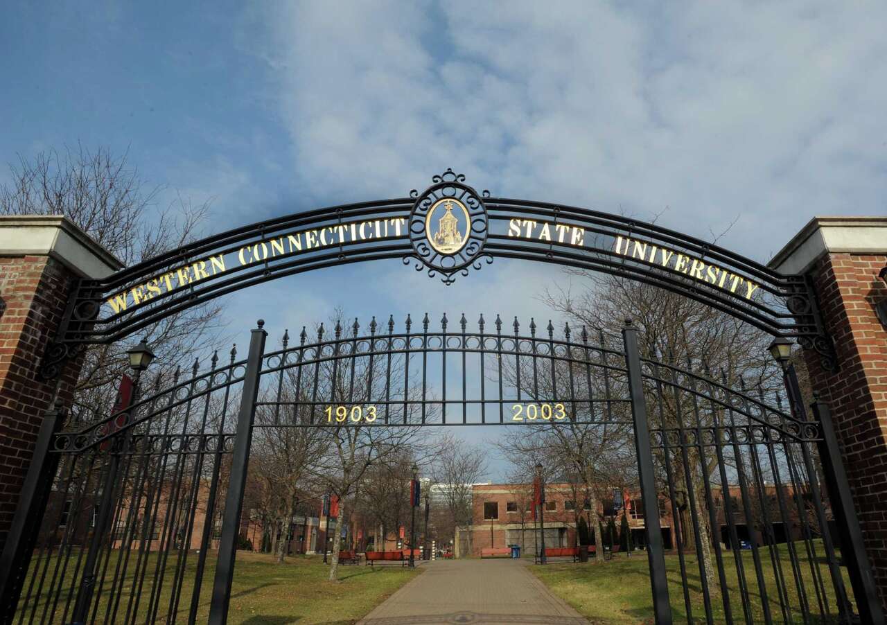 Faculty senates at CT's public colleges vote no confidence in system's ...