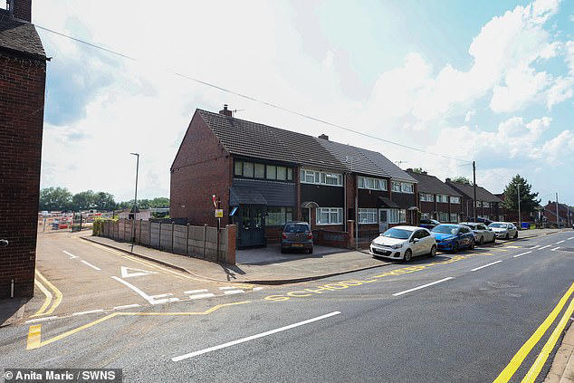 Cash-strapped council covers 'School Keep Clear' sign where no school ...