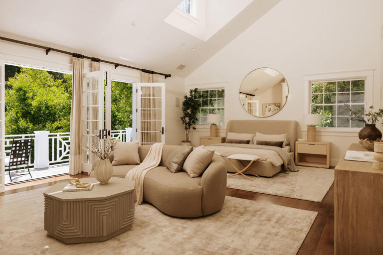 Sarah Michelle Gellar and Freddie Prinze Jr. are selling their longtime ...