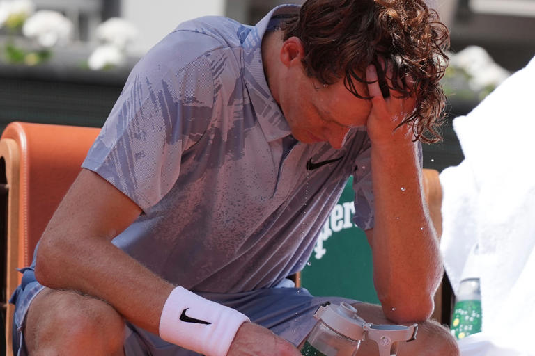 French Open stunner: No. 1 Jannik Sinner struggles with dizziness ...