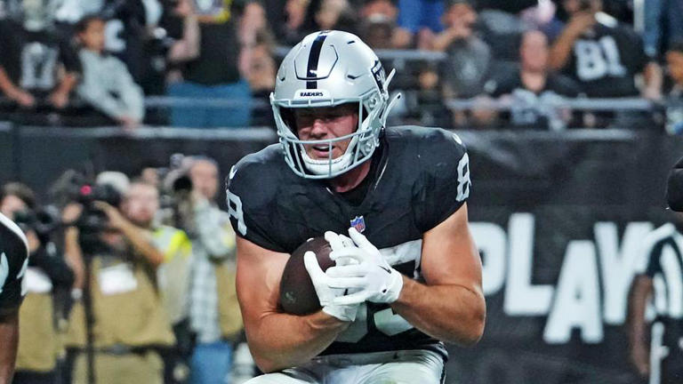 Raiders TE Brock Bowers is back and ready to roll