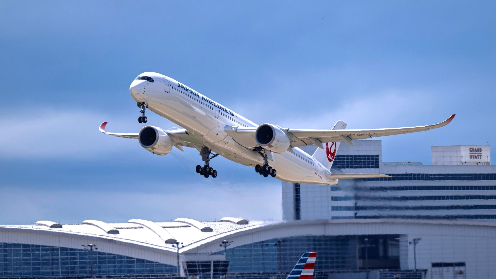This major airline wants to launch human culture to the moon