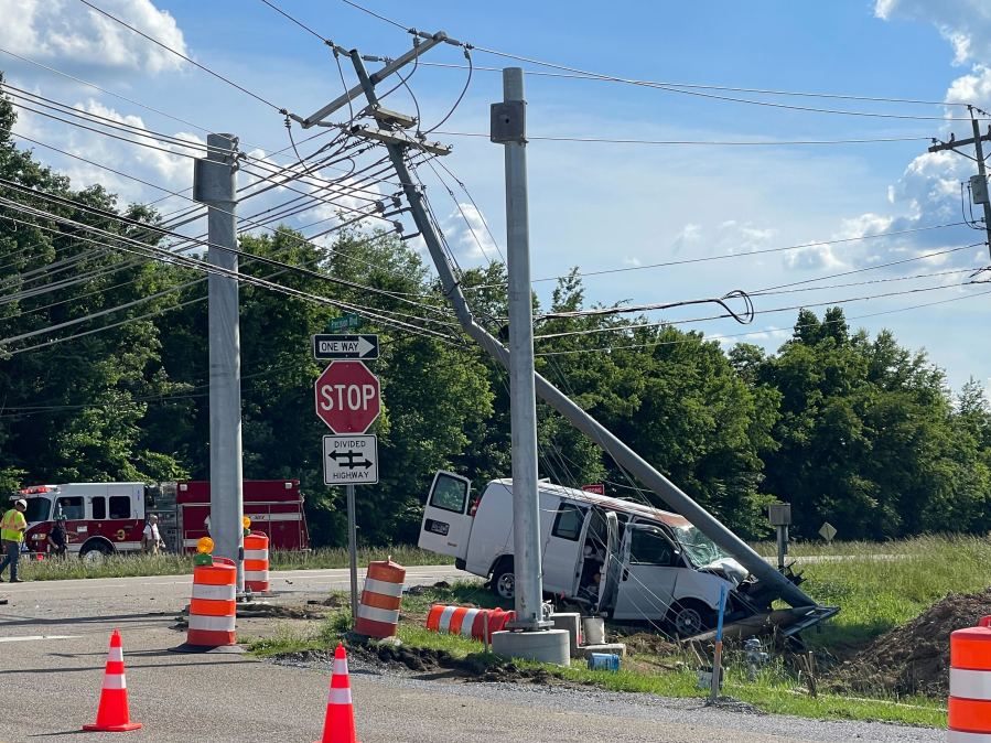 1 injured after crash on Highway 11-E in Washington Co. left some ...