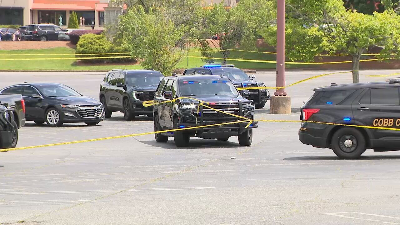 Witness: 'Hurts' to see police kill shoplifting suspect at mall