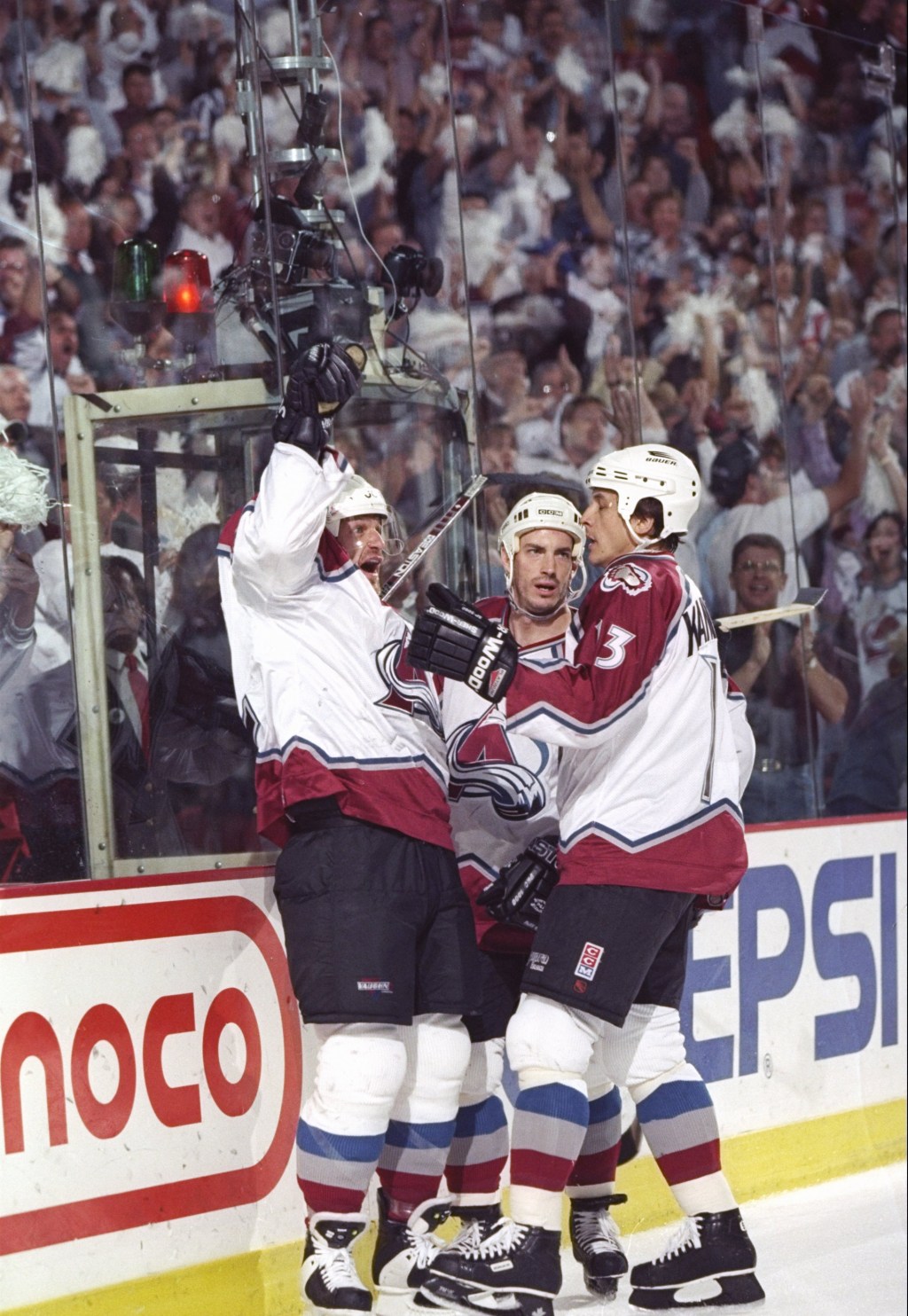 Joe Sakic 'devastated' over former teammate Claude Lemieux's death ...
