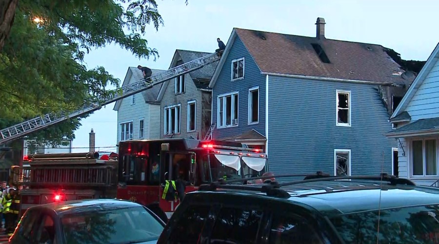 Man dead after setting fire inside Southwest Side home: CPD