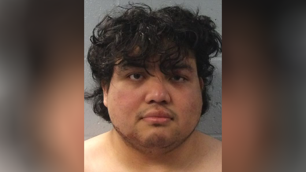 Man shown on video stabbing Edmond police officer during traffic stop ...