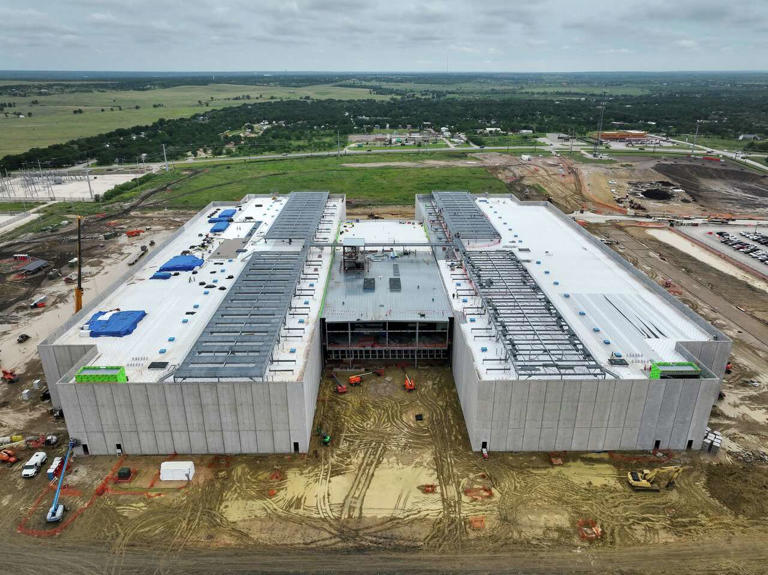 AI boom fuels another major Bastrop County data center