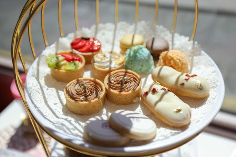 Toronto is getting a double-decker bus where you can sip afternoon tea ...