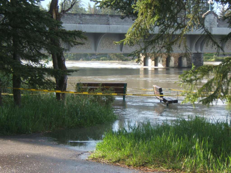 Flood watch, high streamflow advisories issued in Banff National Park