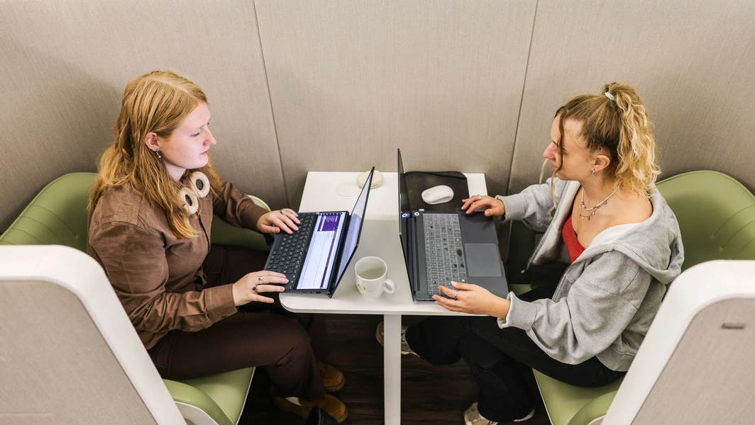 Smart workspace ideas for hybrid life