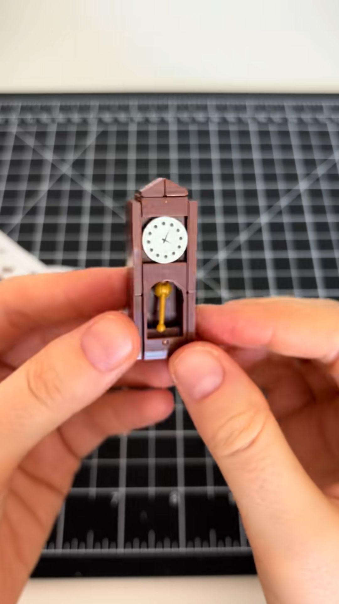 Grandfather clock LEGO miniature hobby build