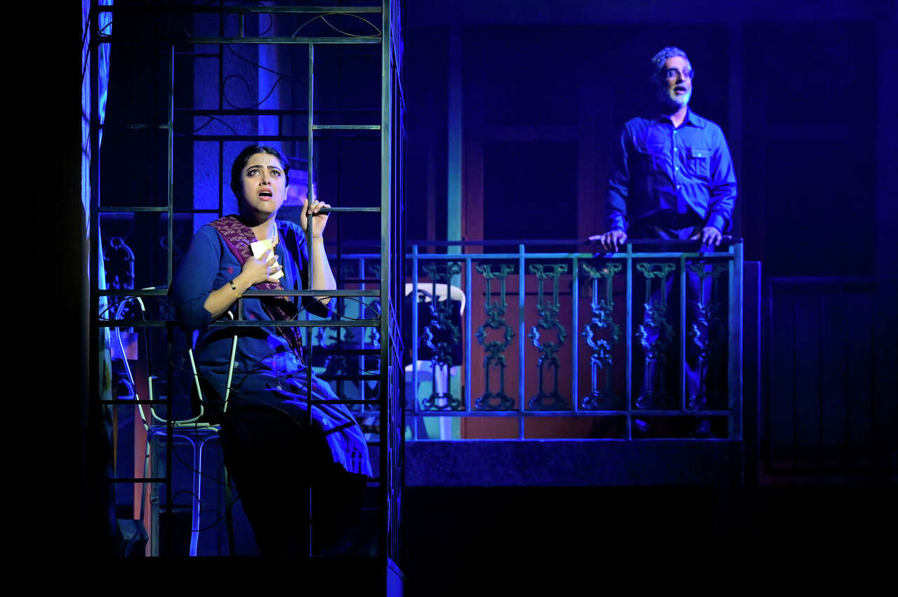 Review: Kuhoo Verma gives Berkeley Rep's 'The Lunchbox' its beating heart