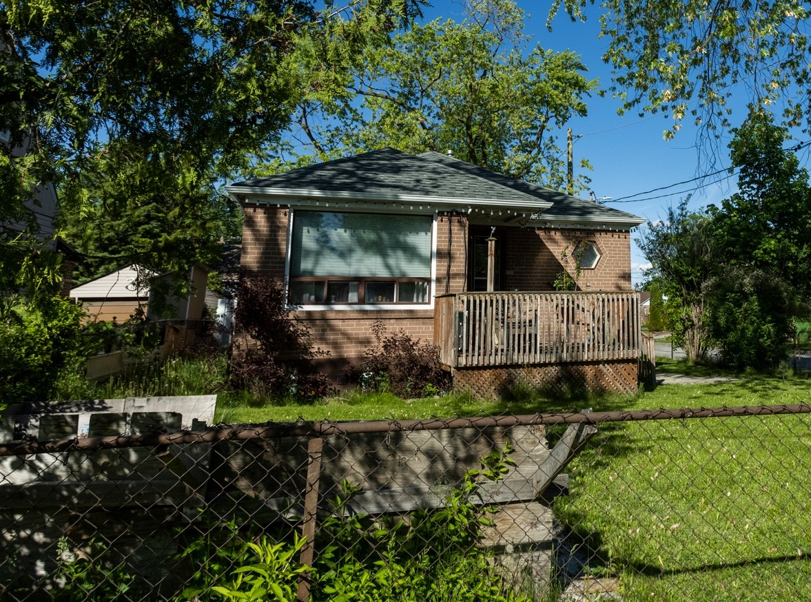 WARMINGTON: Cops' frantic rescue of Esther stemmed from neighourhood ...