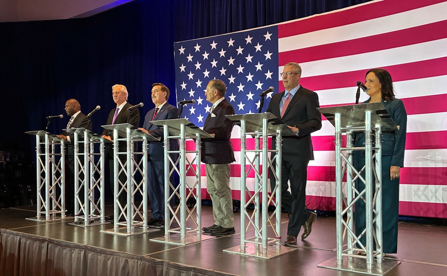 Live: At GOP governor debate, political outsiders vie with House ...