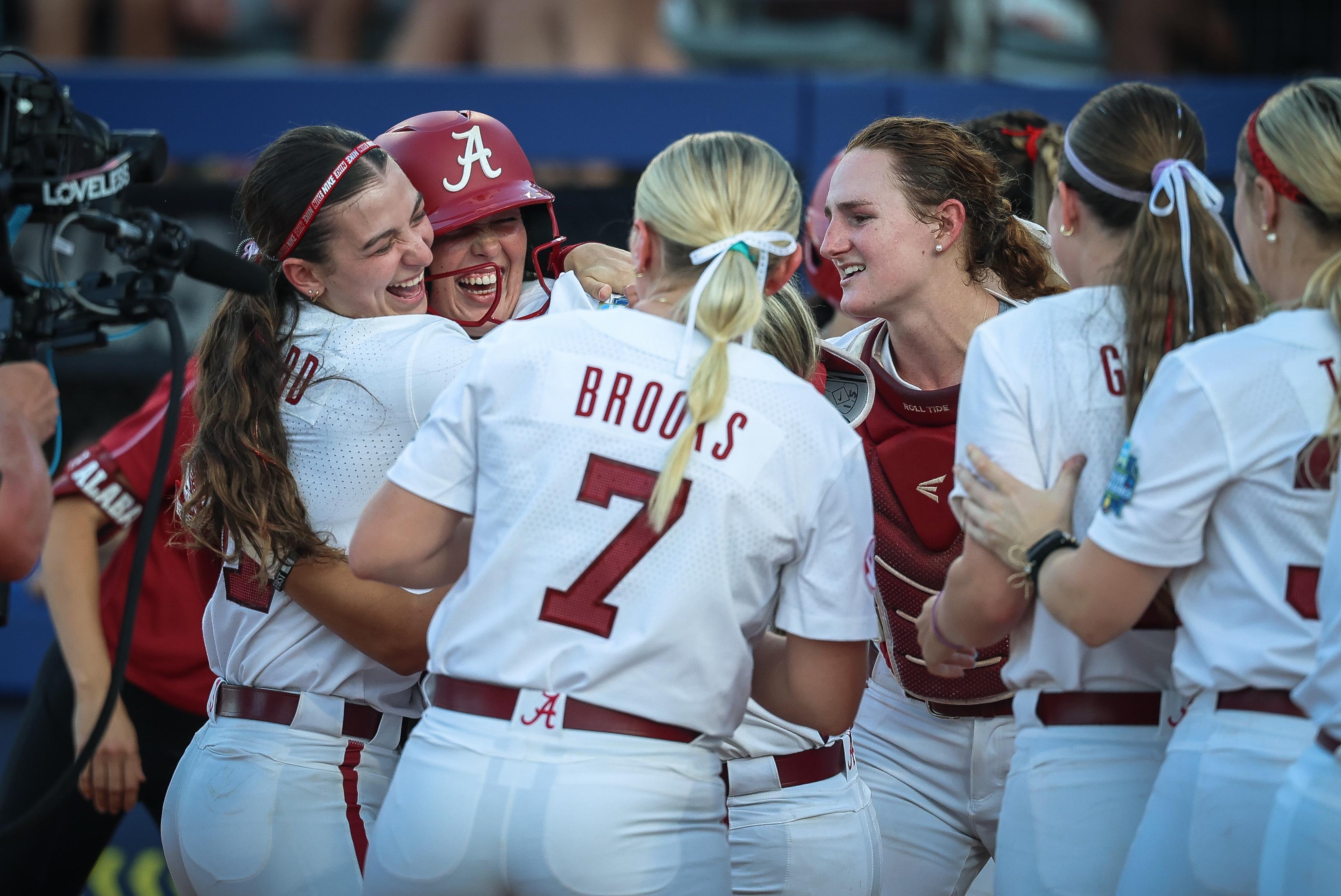 Alabama blasts past UCLA in Round 1 of the College World Series