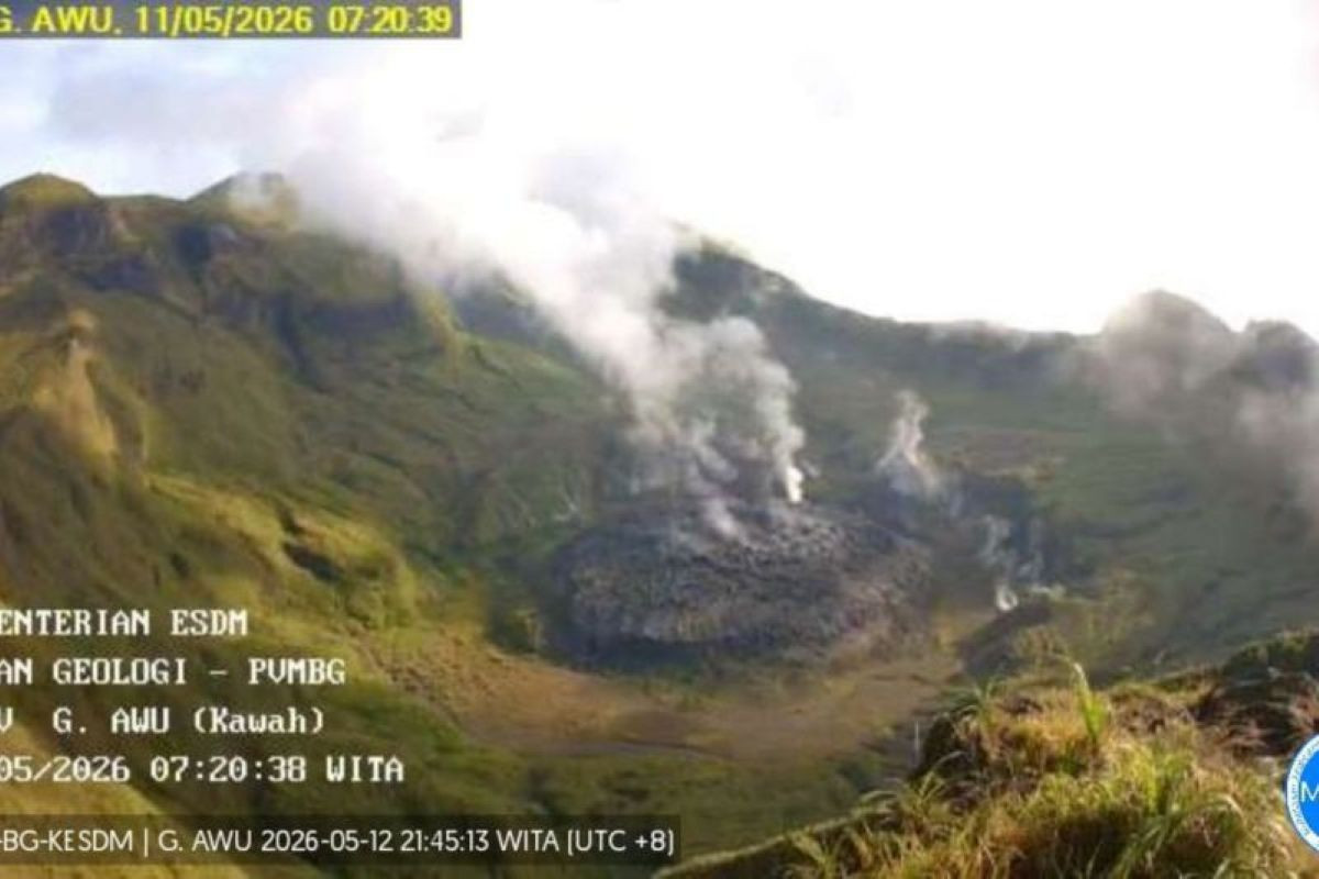 Siaga! Gempa vulkanik dangkal Gunung Awu tercatat 41 kali dalam sehari