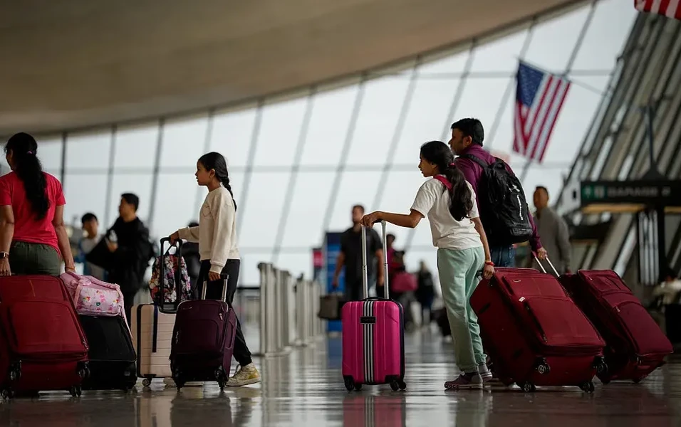 Rising travel costs split US summer vacation plans