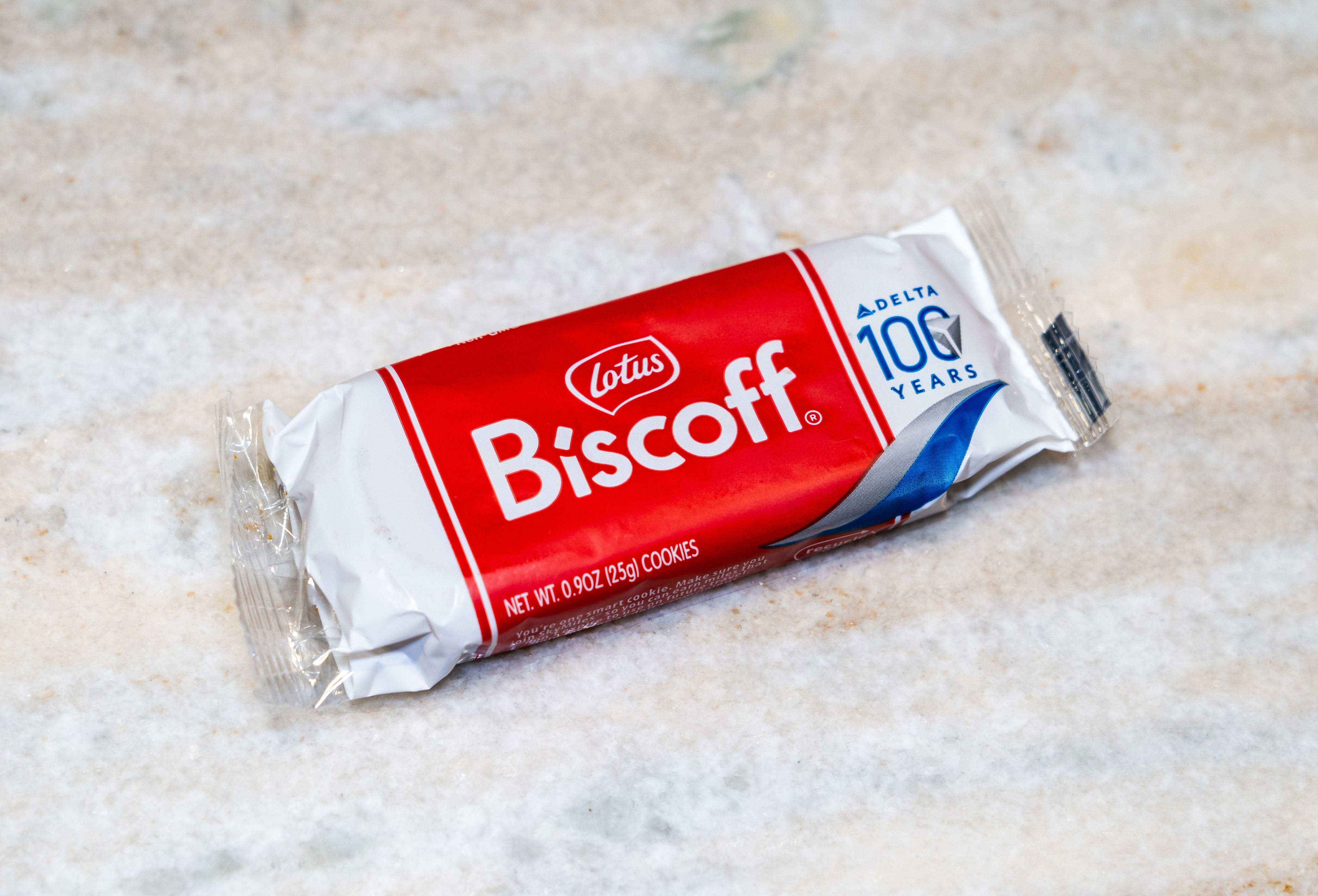 American Airlines has extra Biscoff cookies for passengers after Delta ...