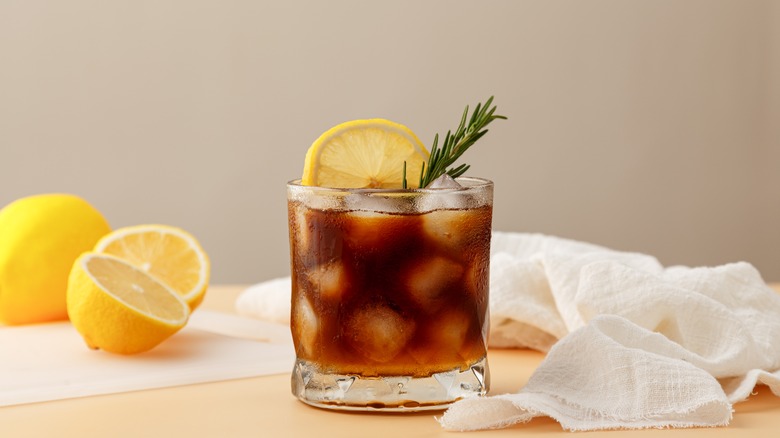 15 best drinks to mix with Sprite, ranked