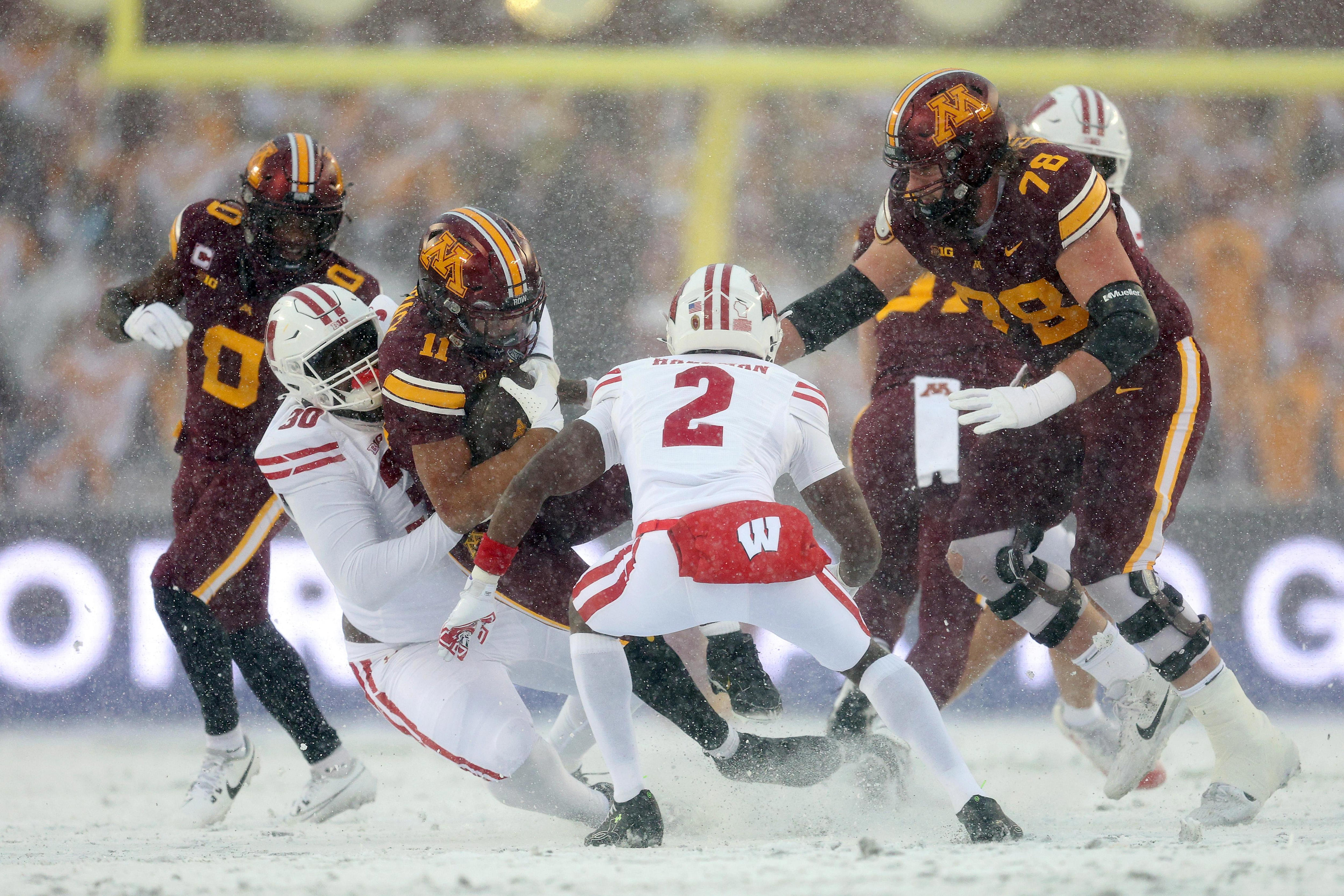 Badgers release kickoff times for several more games, including ...