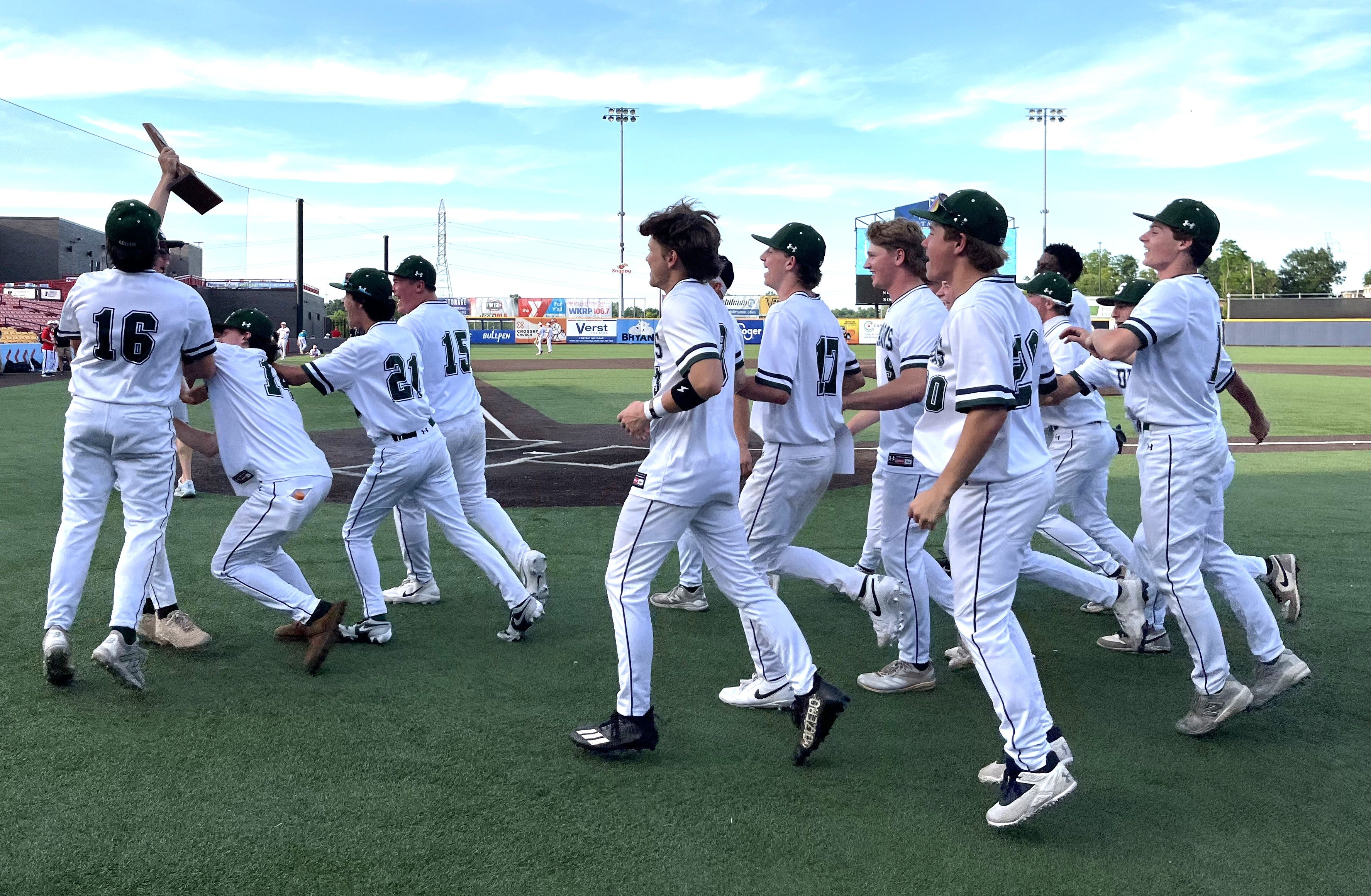 South Oldham knocks off rival North Oldham for eighth region crown