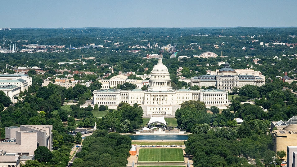 Trump fast-tracks $5M gold coating for DC horse statues