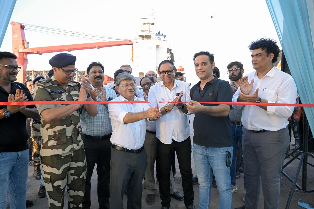 DPA Kandla chairman launches 'Ann-Shetra', buttermilk drive for port ...