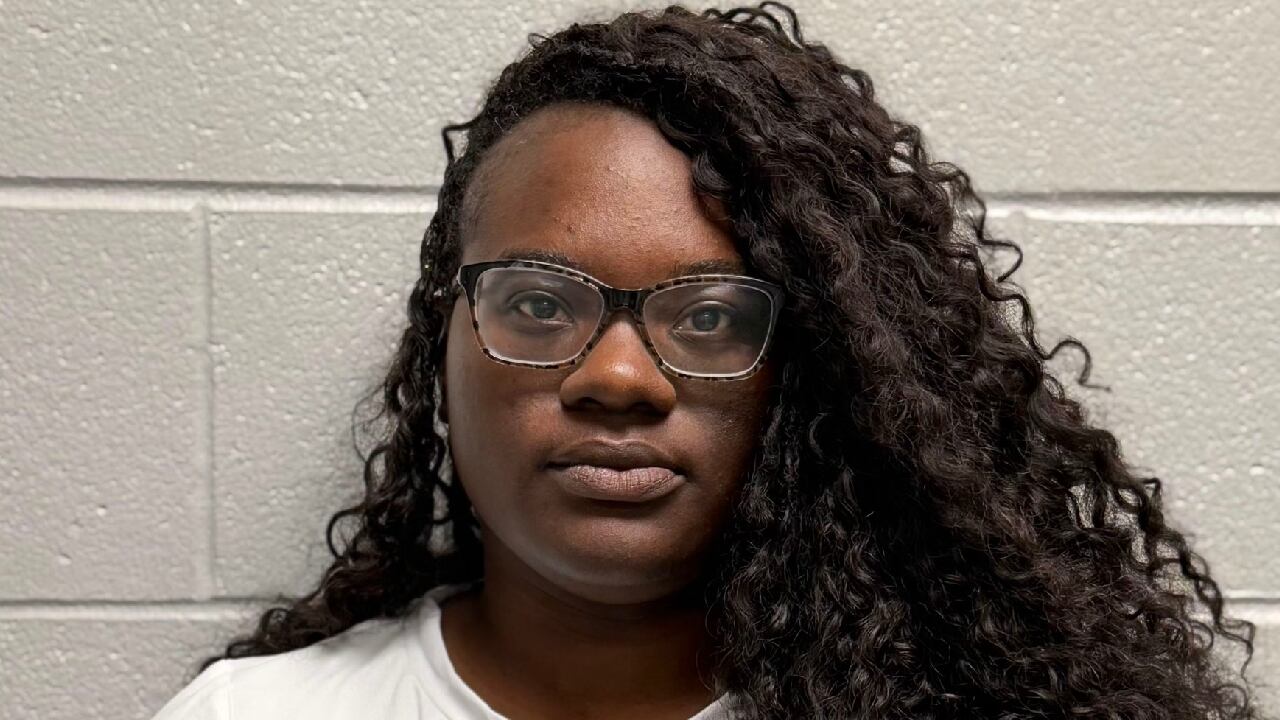 Tarboro Middle School teacher charged after 4 minors found living in ...