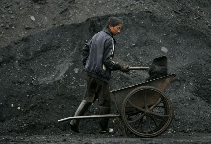 Chinese coking coal set for best week in six on supply fears after mine ...