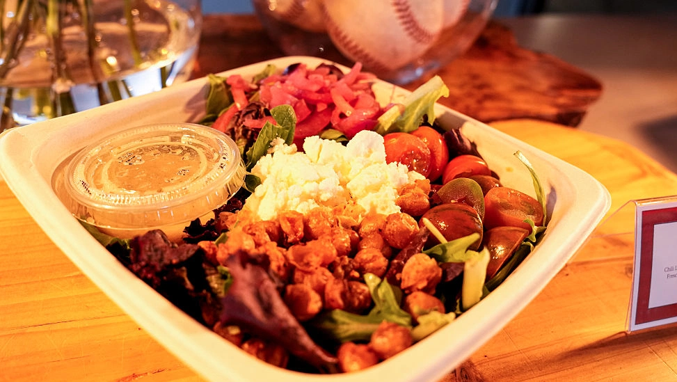 Dietitians share five key ingredients for more filling salads