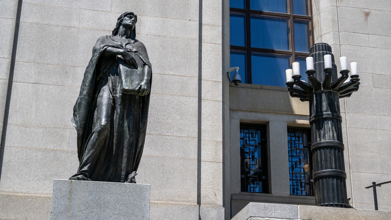 BC attorney general, Cowichan Nation lawyers welcome Supreme Court ...