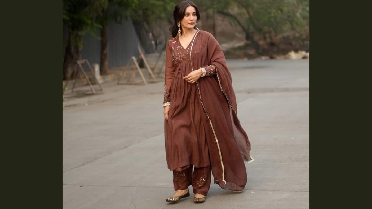 Surbhi Jyoti birthday special: 6 ethereal ethnic looks that redefined grace