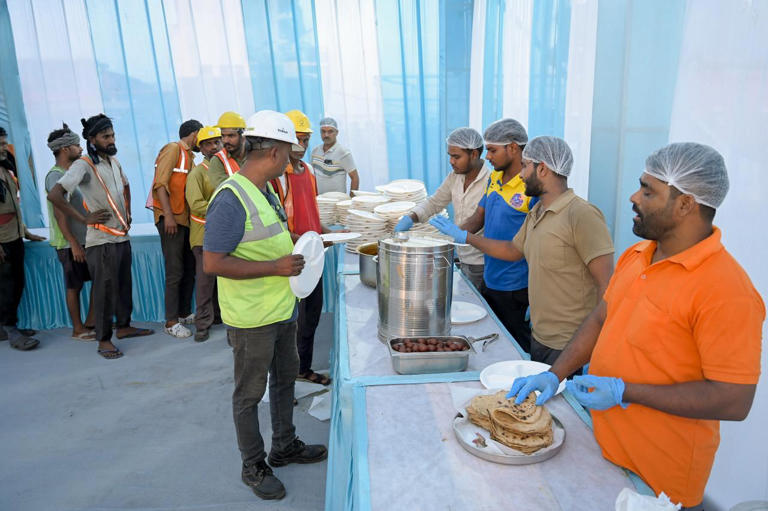 DPA Kandla chairman launches 'Ann-Shetra', buttermilk drive for port ...