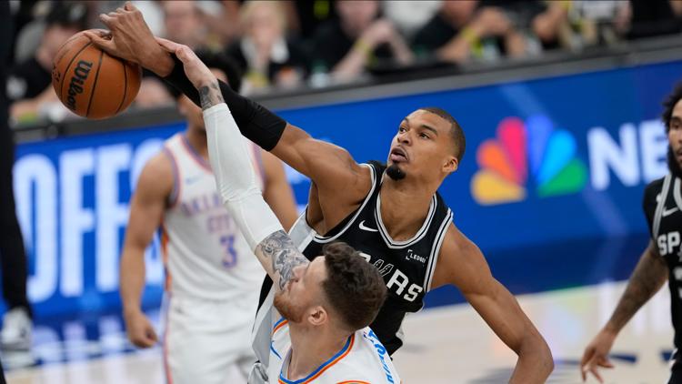 Live updates: Spurs ride hot shooting to early lead over Thunder as ...