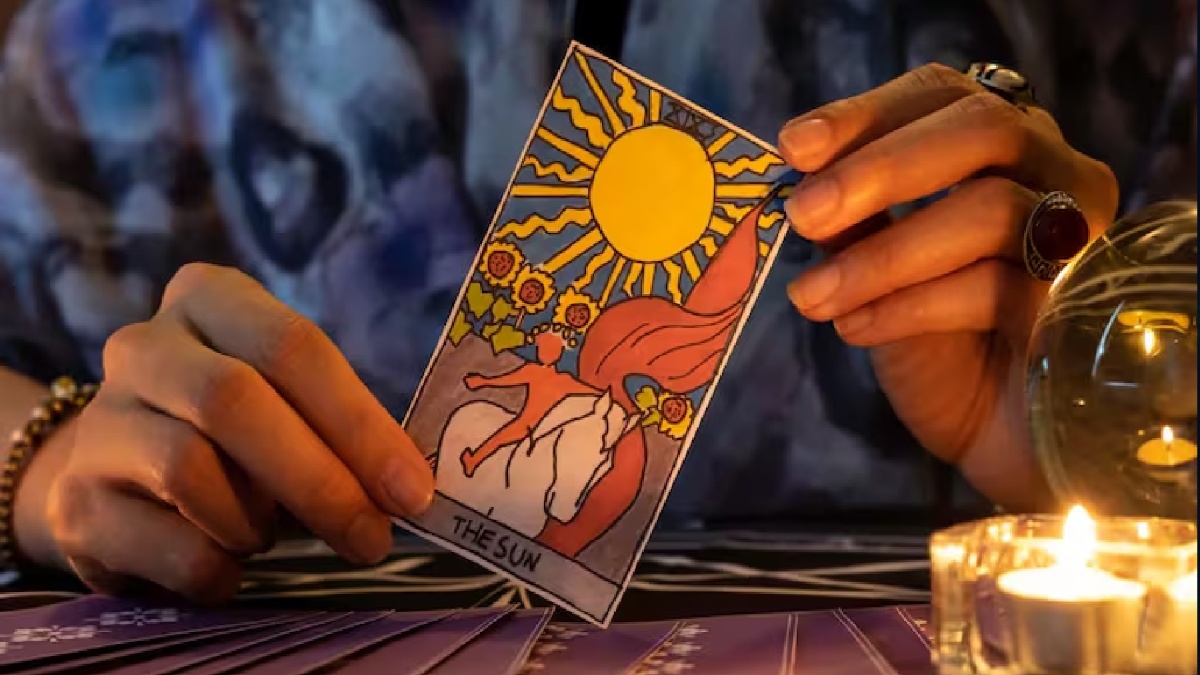 Tarot reading: Zodiac signs ready to change their life path before June ...