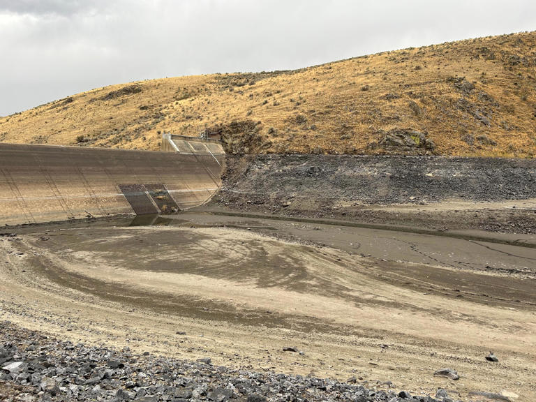 3 Oregon reservoirs may go dry, so officials removed fish bag limits