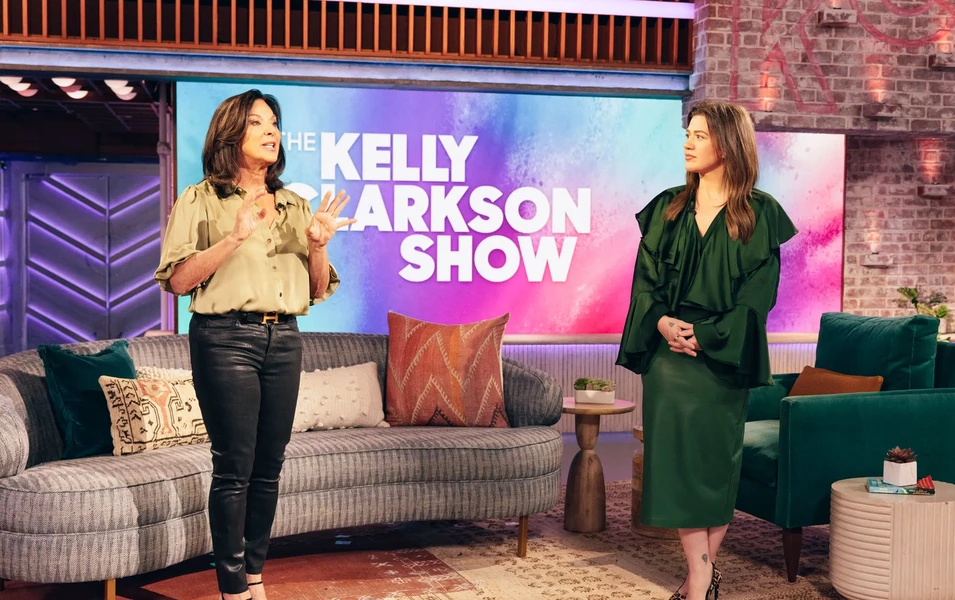 Kelly Clarkson gets emotional as talk show nears end