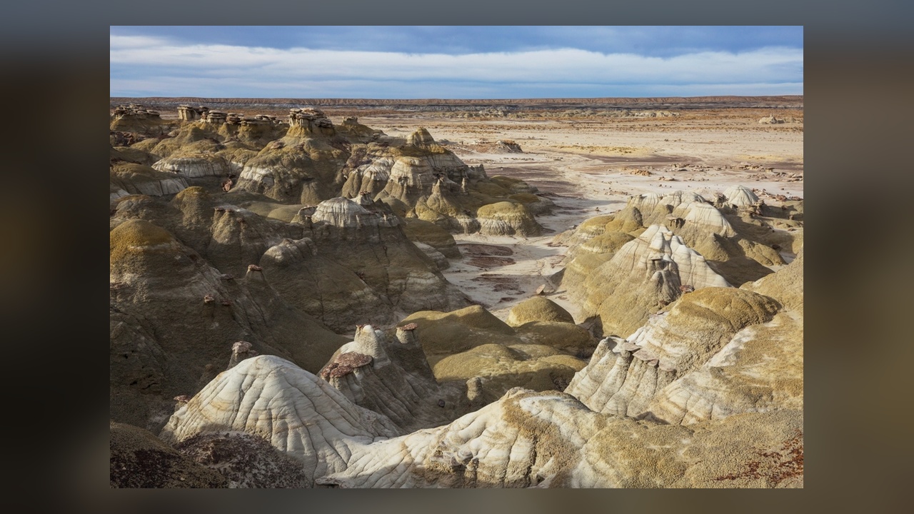 New Mexico’s most otherworldly landscape has hoodoos, arches, and 74 ...
