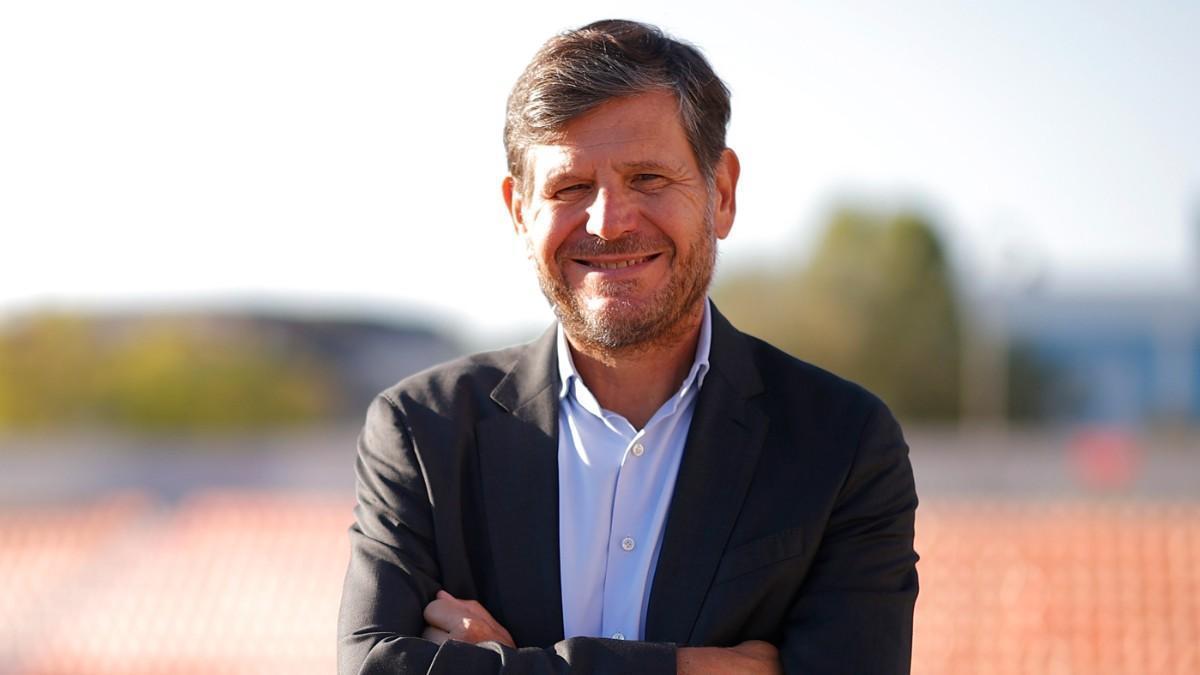 El futuro de Julián Álvarez pone en jaque a Mateu Alemany