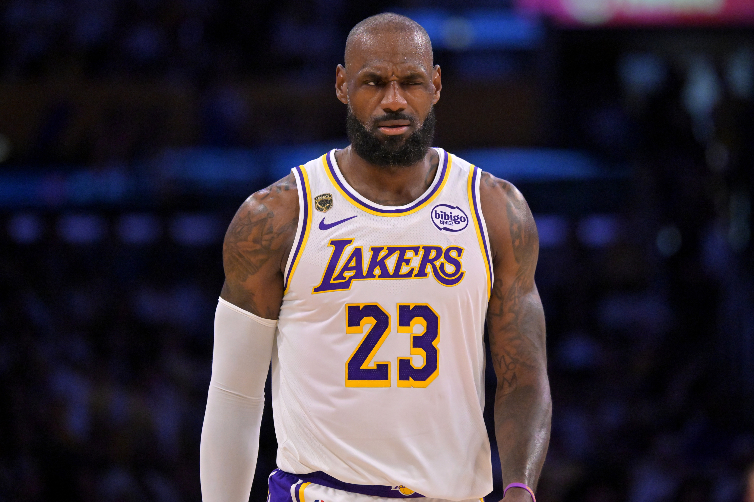 LeBron James shares Cavs throwback on Instagram story