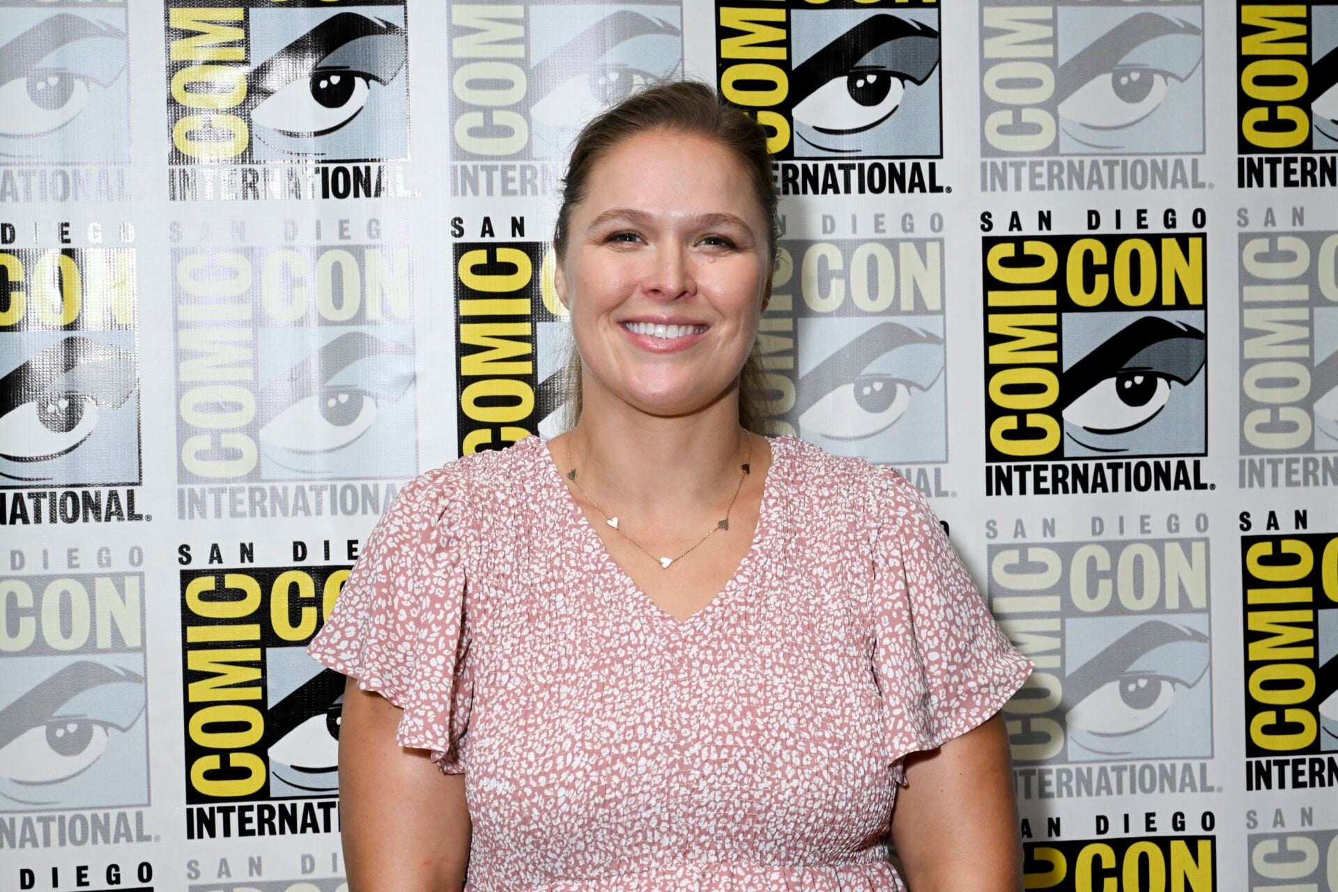 Ronda Rousey drops a bomb on Holly Holm rematch talk and the MMA world ...