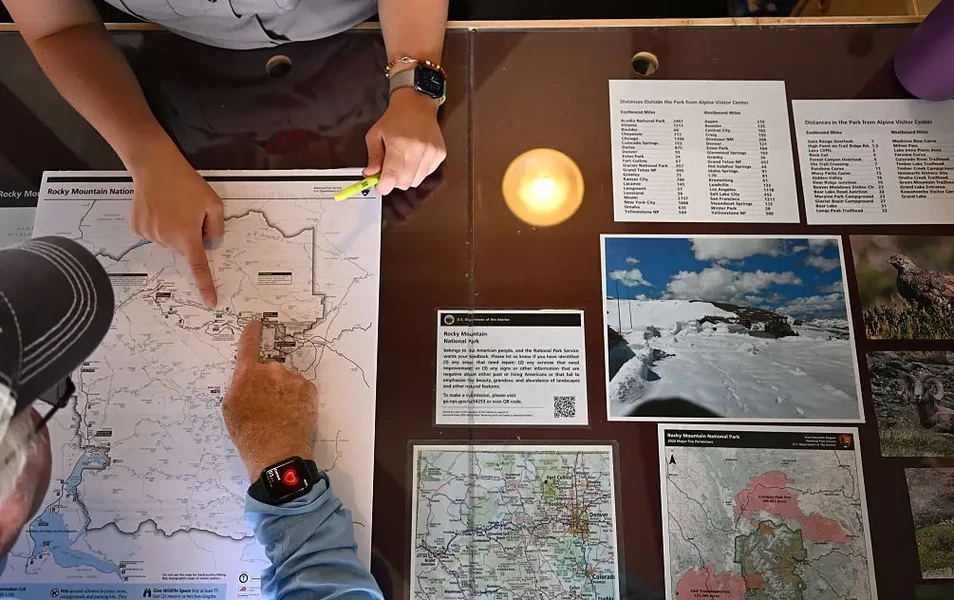 National parks 'snitch sign' program met with backlash