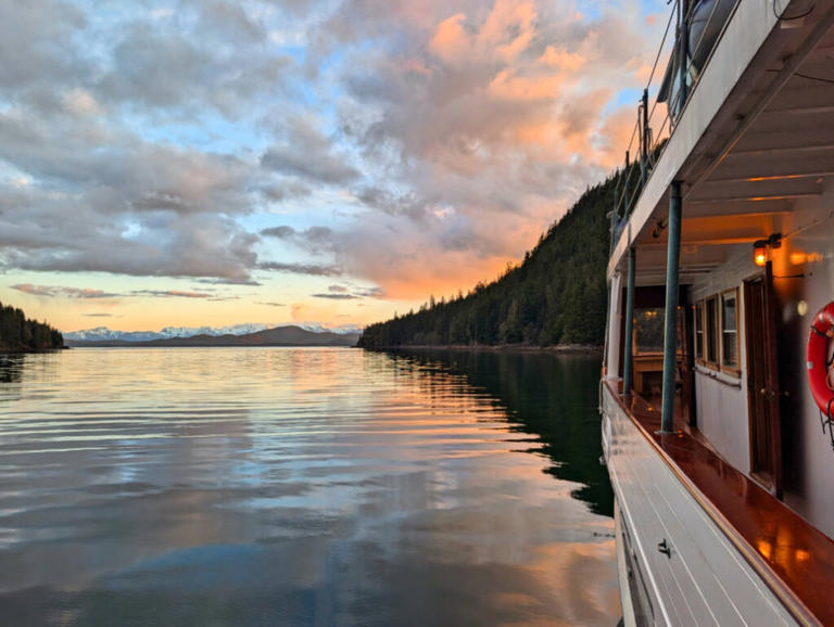 Unique Inside Passage adventure: Expedition with the Boat Company