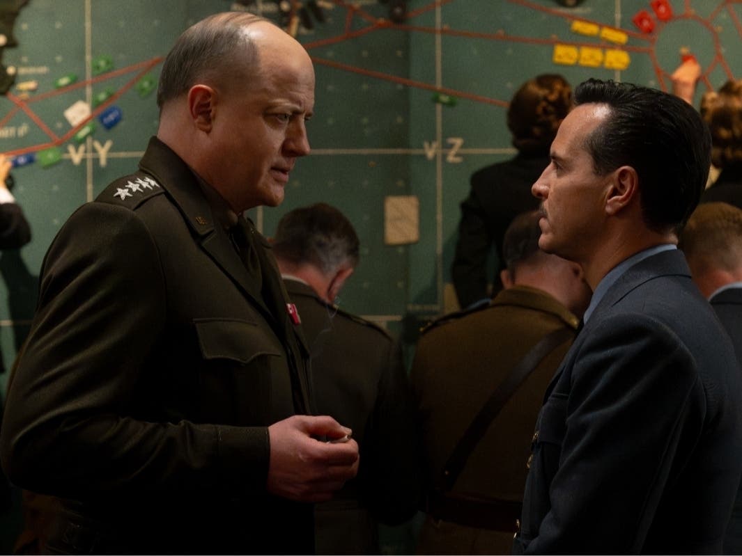 'Pressure' review: Andrew Scott and Brendan Fraser shine in D-Day ...