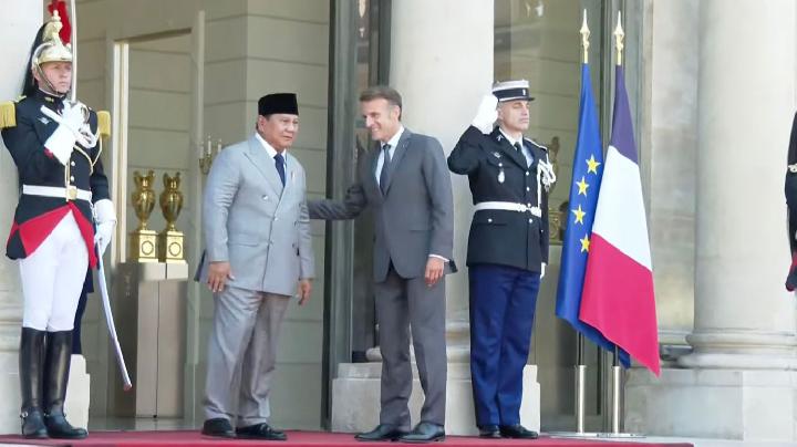 Teddy soal lawatan luar negeri Prabowo: Bukan gagah-gagahan