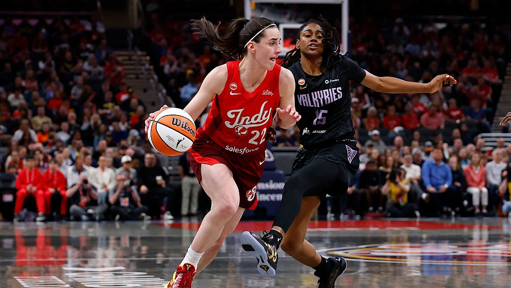 Swoopes backs Clark-Hayes trash talk with call for fair officiating