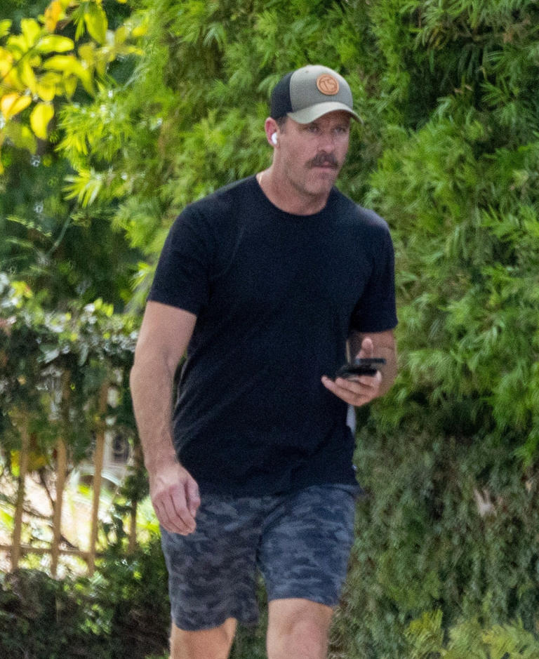 Armie Hammer shows off rugged new look on rare outing 5 years after sex ...