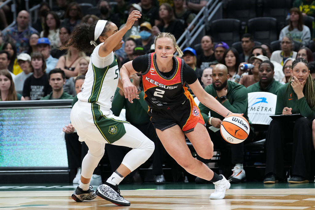 Connecticut Sun waive Hailey Van Lith and activate Leila Lacan