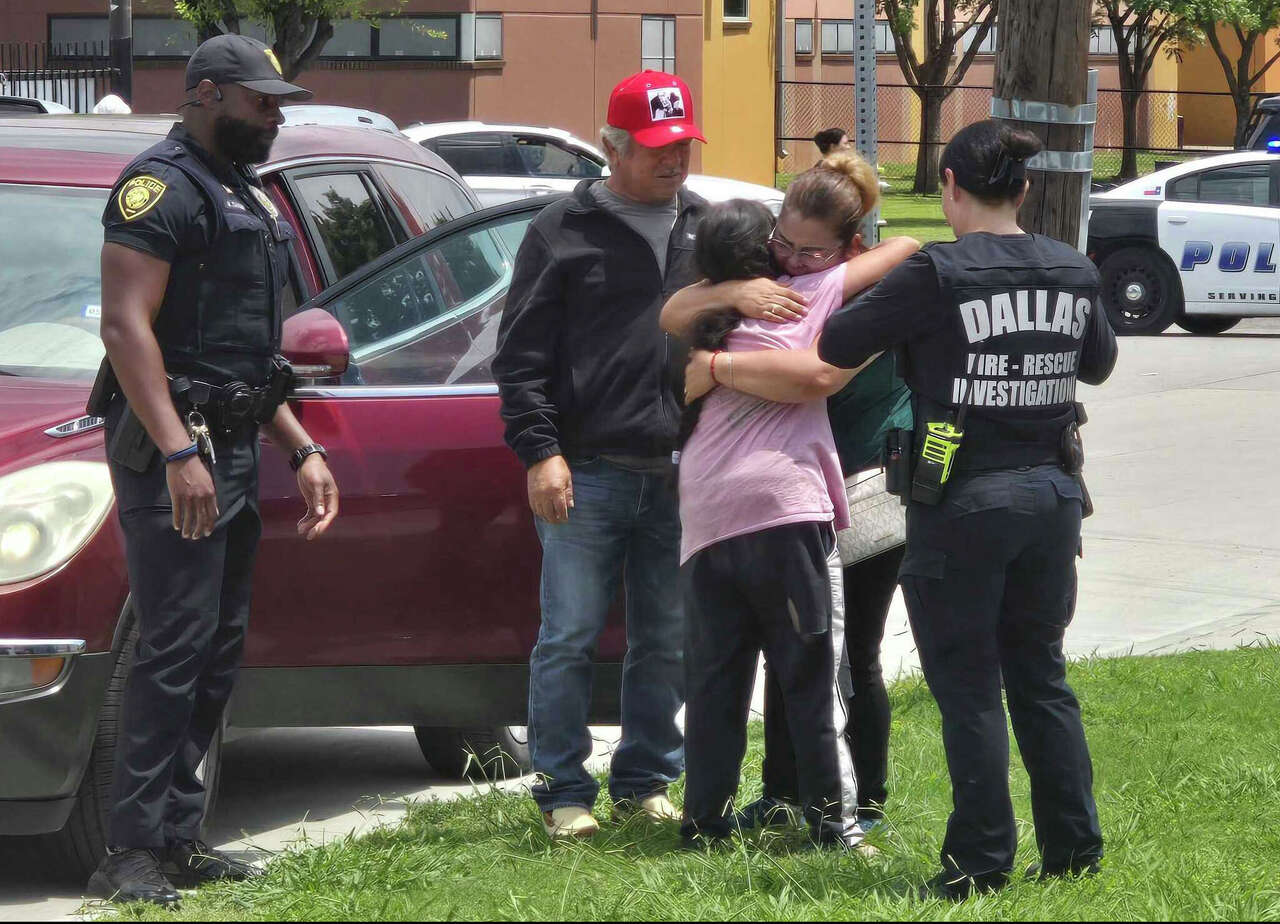 'It sounded like a bomb': Oak Cliff residents describe explosion that ...
